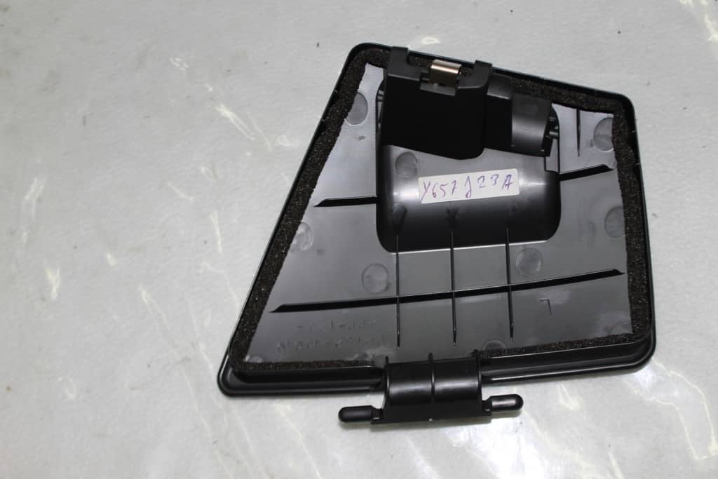 Suzuki Burgman 650 Lid, Front Panel, LH ( Grau) links | Motorstop ...